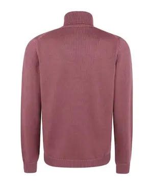 NUUR Turtleneck Sweater