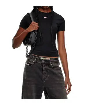 DIESEL® T-uncutie-long-d" Embroidered D Patch T-shirt - Black