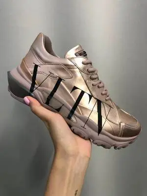 Valentino Garavani Vltn Round-head Lacing Casual Sneakers