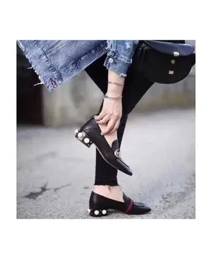 Gucci Mid-heel Leather Loafer