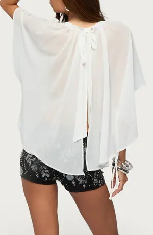EDIKTED Sable Flowy Asymmetric Chiffon Top