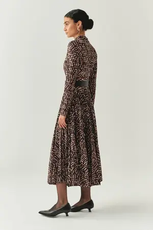EXQUISE Aspyn K. Midi Dress