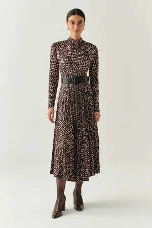 EXQUISE Aspyn K. Midi Dress