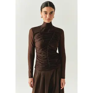 EXQUISE Drew Turtleneck Blouse