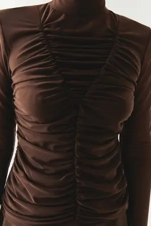 EXQUISE Drew Turtleneck Blouse