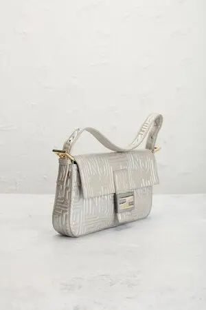 Fendi Logo Embossed Baguette Shoulder Bag - Silver
