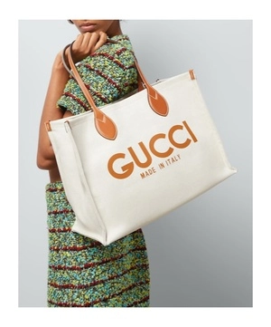 Gucci Logo Printed Medium Tote Bag - Beige