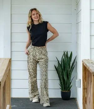 KNOWN SUPPLY Thorn Pant - Victorian Floral
