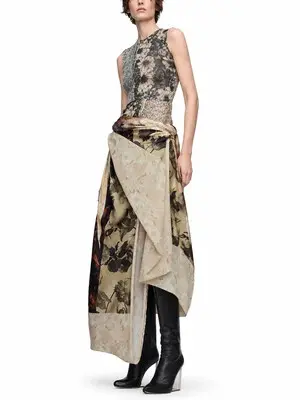 MAISON MARGIELA Sleeveless Floral Sequin Top