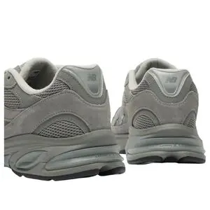 NEW BALANCE 2010