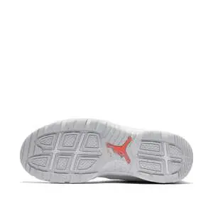 JORDAN Air Future Boot Platinum