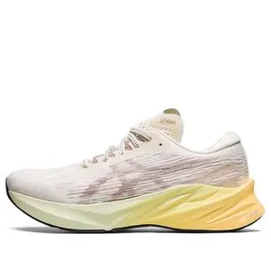 Asics Novablast 3 Fawn - Cream