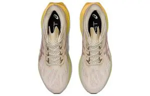 Asics Novablast 3 Fawn