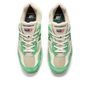NEW BALANCE 992 Made In Usa Sneakers - Mint/gum