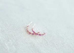 ZUVAN Crimson Elegance Earrings