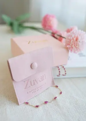 ZUVAN Crimson Elegance Earrings