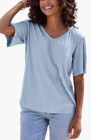 LASCANA Oversized Pleated Top - Light Blue