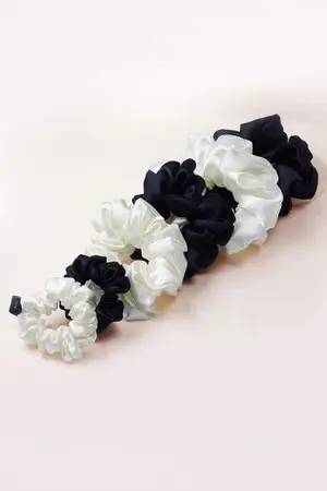 HAIR DRAMA CO. Silk Satin Scrunchies Set - White