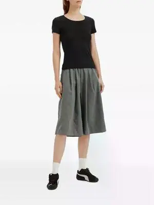 Izzue Elasticated Heart-charm Shorts