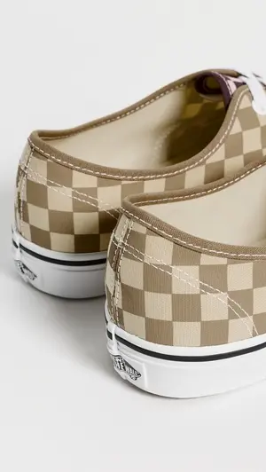 VANS Authentic Sneakers M 9/ W