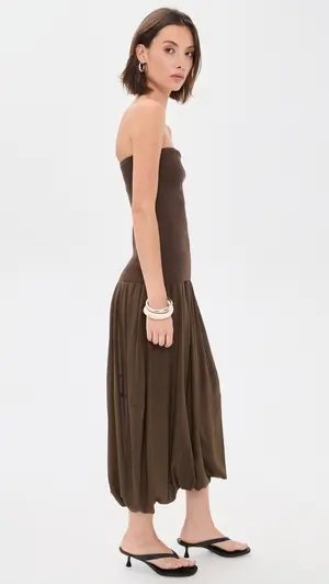 ST. AGNI Strapless Balloon Hem Dress