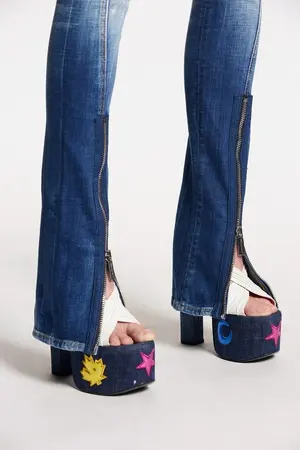 Dsquared2 Medium Vintage Wash Trumpet Cargo Jeans With Zipped Cuffs