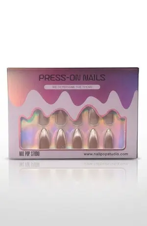 NAIL POP STUDIO Almond Press On Nails