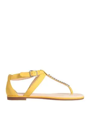 Clarks Thong Sandals In Leather