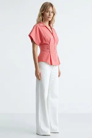EXQUISE Fitted Shirt With Classic Collar And Front Corset Detail - Pink