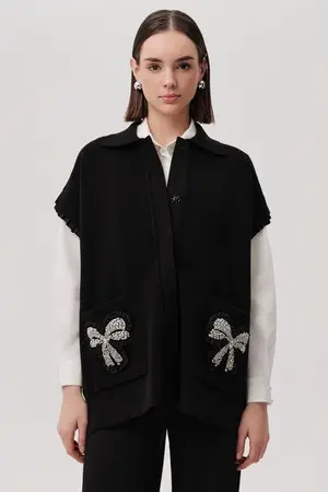 EXQUISE Stone Pocket Detail Collar Knit Vest - Black