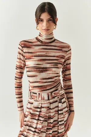 EXQUISE Cheyenne Turtleneck Mesh Blouse
