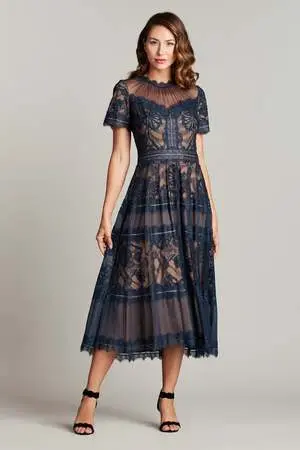 Tadashi Shoji Short Sleeve Day Dresses
