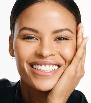 CLE DE PEAU BEAUTE Radiant Cream Foundation