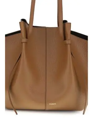 Yuzefi Large Mochi Tote Bag In Hammered Leather
