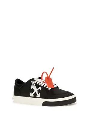 Off-White Vulcanized Low Sneakers - Black
