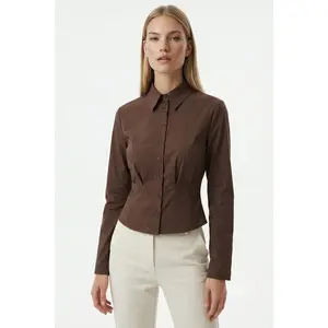 Exquise Classic Collar