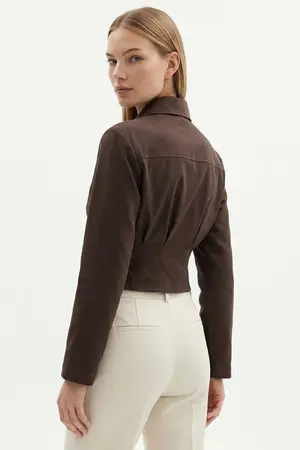 EXQUISE Felicia Long Sleeve Crop Shirt - Brown