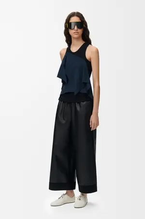 Loewe Cropped Trousers In Nappa Lambskin And Suede - Black