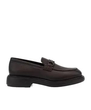 FERRAGAMO Gancini Plaque Slip-on Loafers - Black