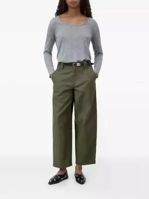 Closed Long-sleeve Top