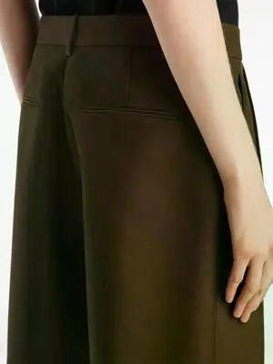 Khaite Auggie Knee-length Shorts In Sculptural Cady - Green