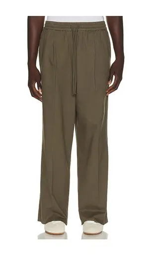 Fear Of God Pleat Front Drawstring Pant In Green - Moss