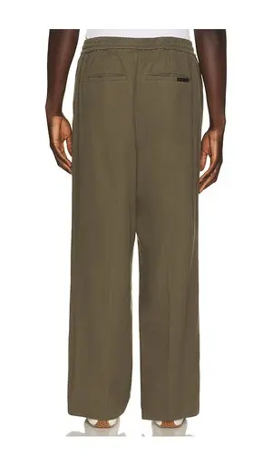 Fear Of God Pleat Front Drawstring Pant In Green