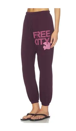 FREECITY Large Sweatpant In Burgundy