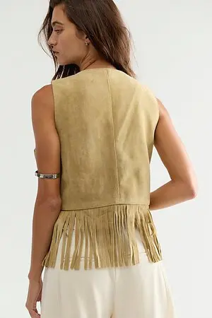 UNDERSTATED LEATHER Suede Fringe Vest