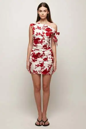 S/W/F BOUTIQUE - INTERNATIONAL Ruched One Shoulder Mini - Red Veil