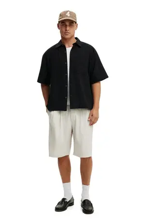 COTTON ON Boxy Fit Short Sleeve Shirt
