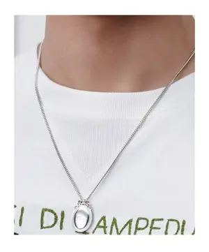 Dior Médaillon Pendant Necklace