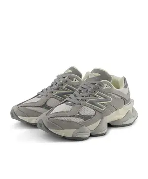 NEW BALANCE 9060 Sneakers
