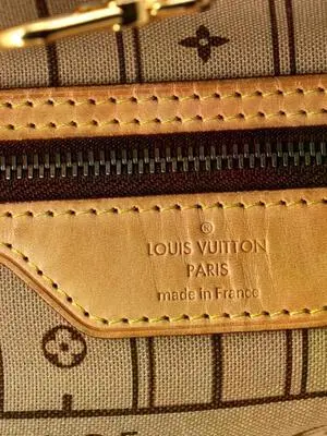 LOUIS VUITTON Neverfull Monogram Canvas Gm Tote Bag